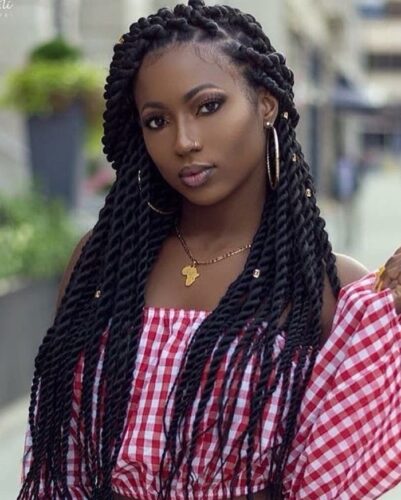 A Guide to Senegalese Twist: Tutorial, Styles, and Care Tips - Chicbeauty A Guide to Senegalese Twist: Tutorial, Styles, and Care Tips - Chicbeauty